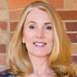 How to Build Leaders Who can Build Other Leaders (video) by Julie Winkle Giulioni - SalesPOP!